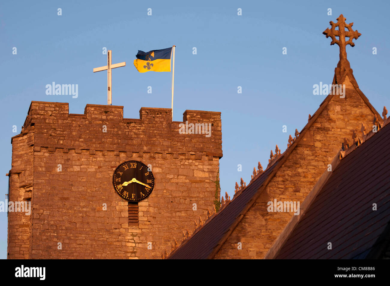 27th October 2012 - Mumbles - Swansea - UK : The warm glow of sunrise ...