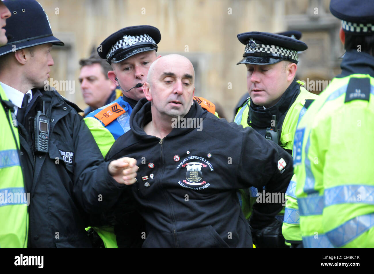 Westminster, London, UK. 27th October 2012. A member of the EDL is ...