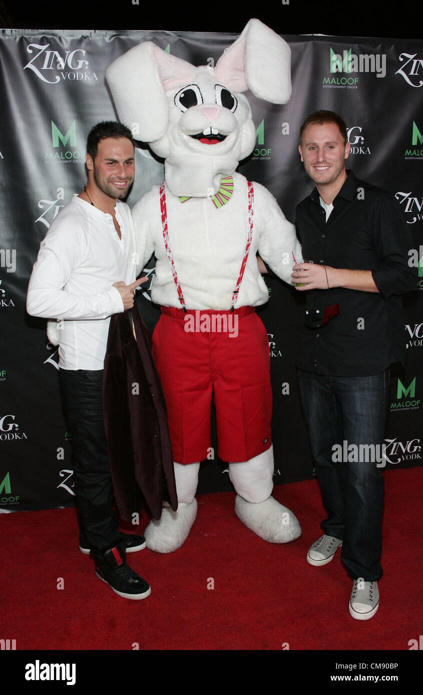 Steve Ferraro, Melvin Flowers, Guest at arrivals for Super Premium ZING ...