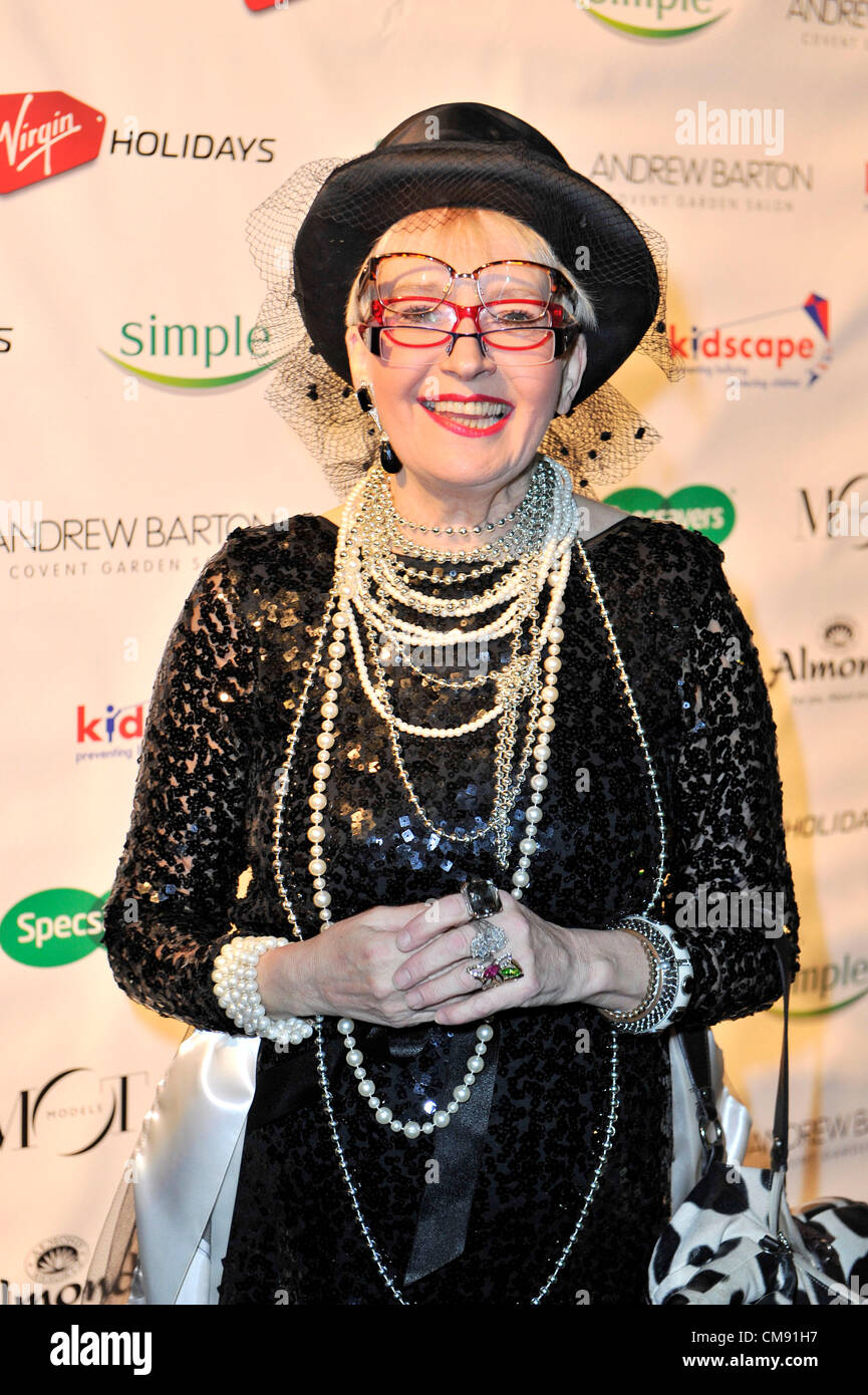Su Pollard pictured at Specsavers Spectacle Wearer of the Year Awards ...