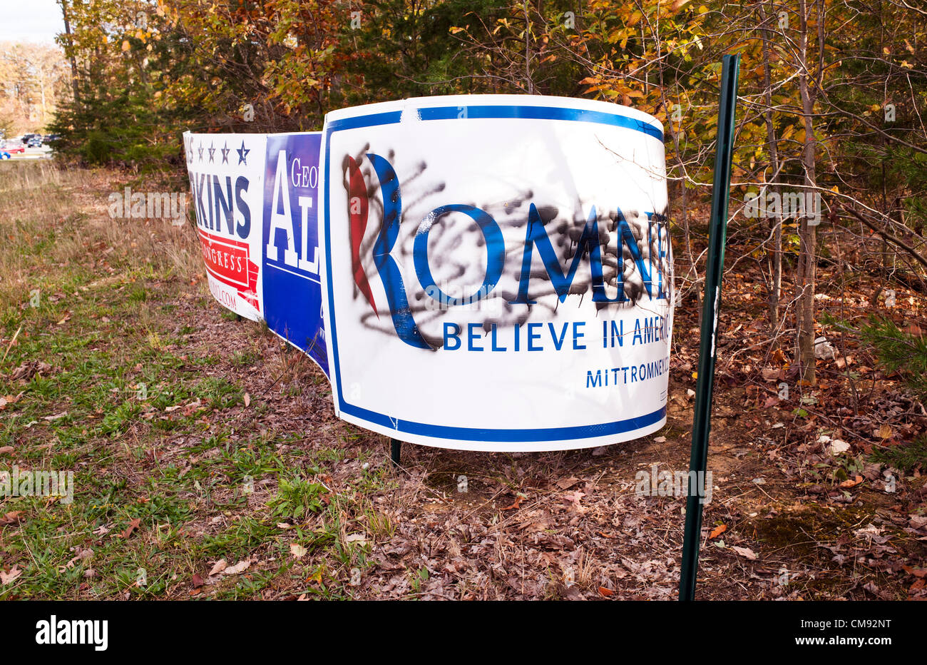 Campaign signs hi-res stock photography and images - Alamy