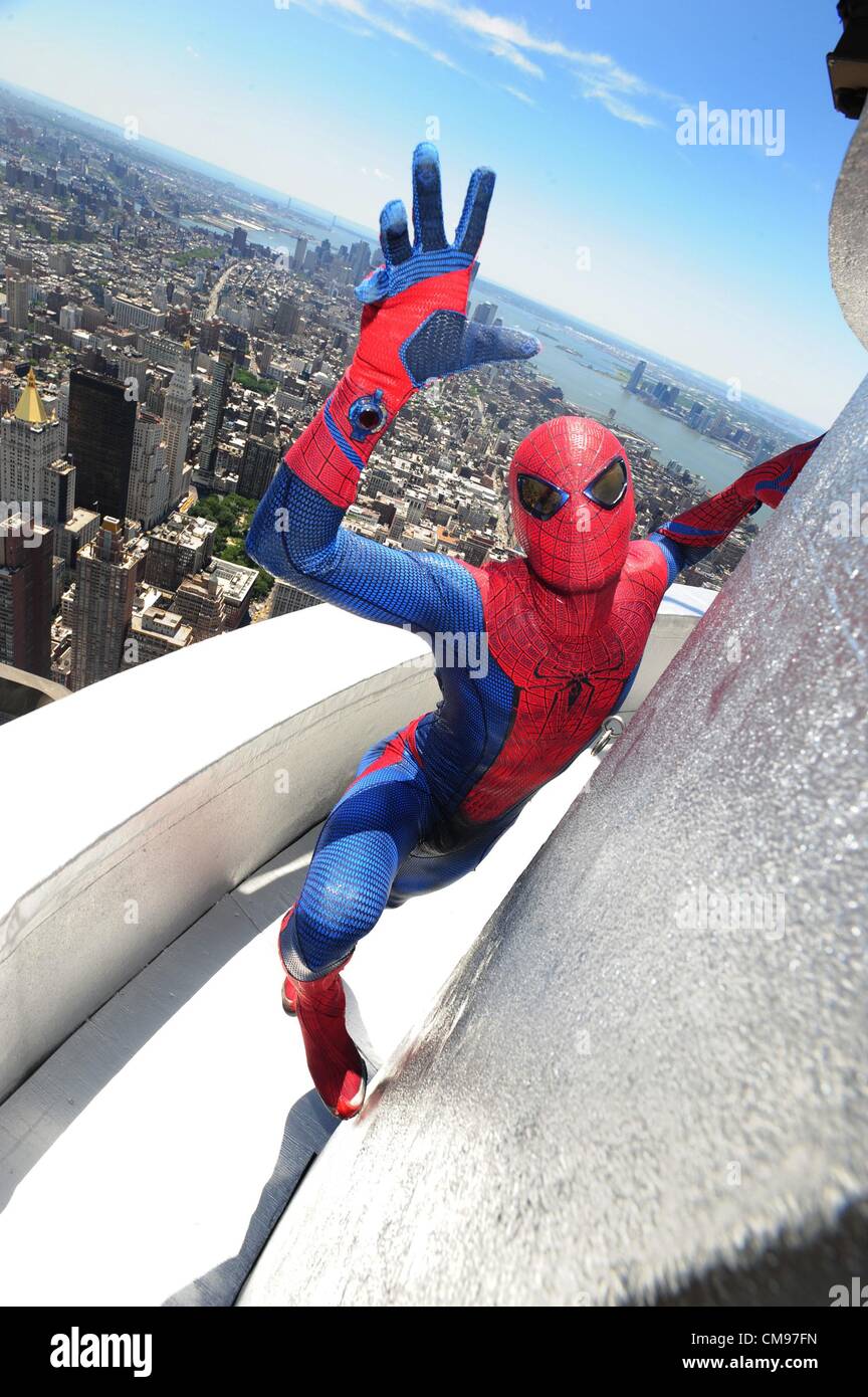 June 27, 2012 - Manhattan, New York, U.S. - SPIDER-MAN scales the 103rd ...