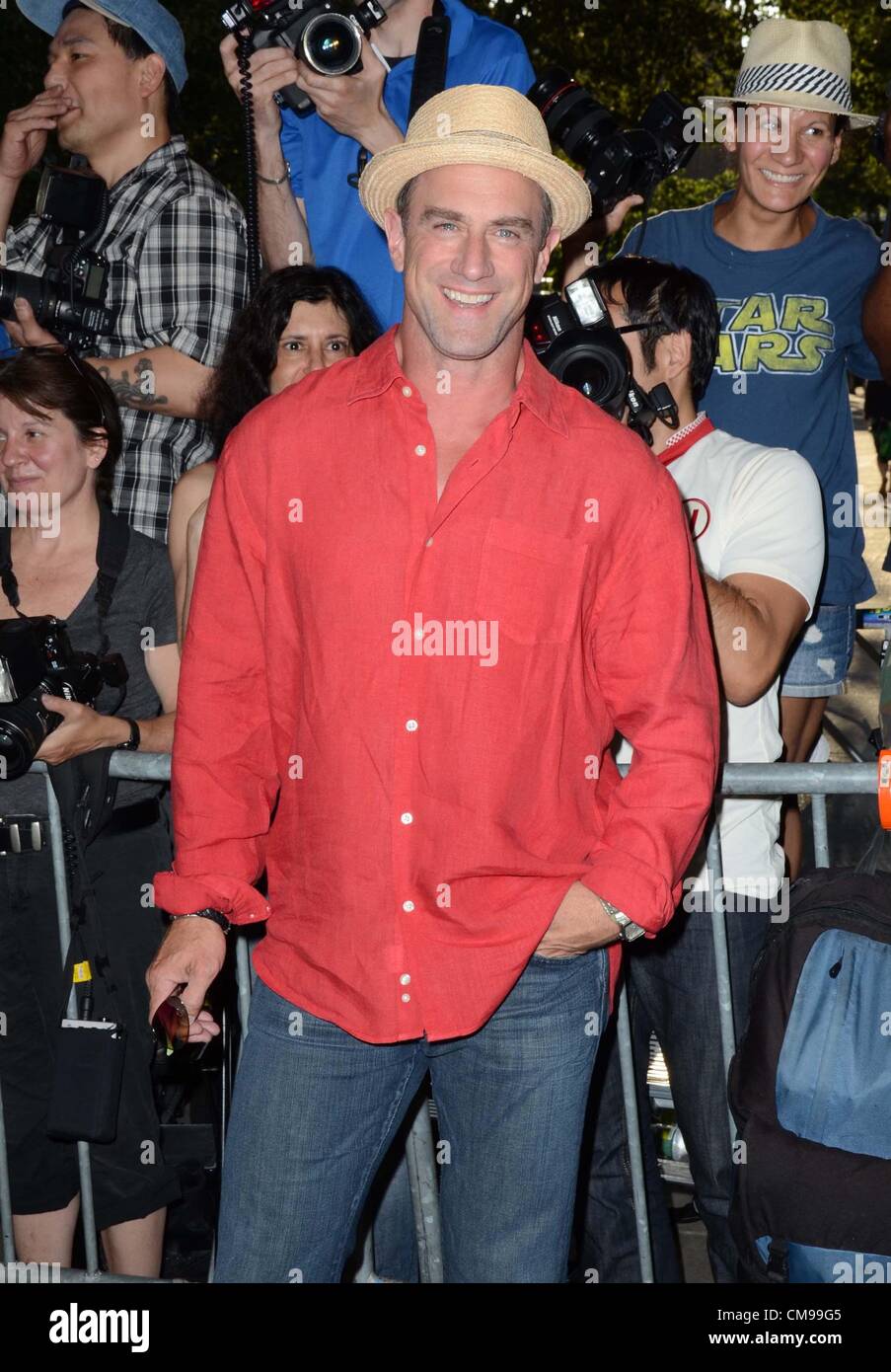 USA. Christopher Meloni at arrivals for SAVAGES Premiere, School of ...