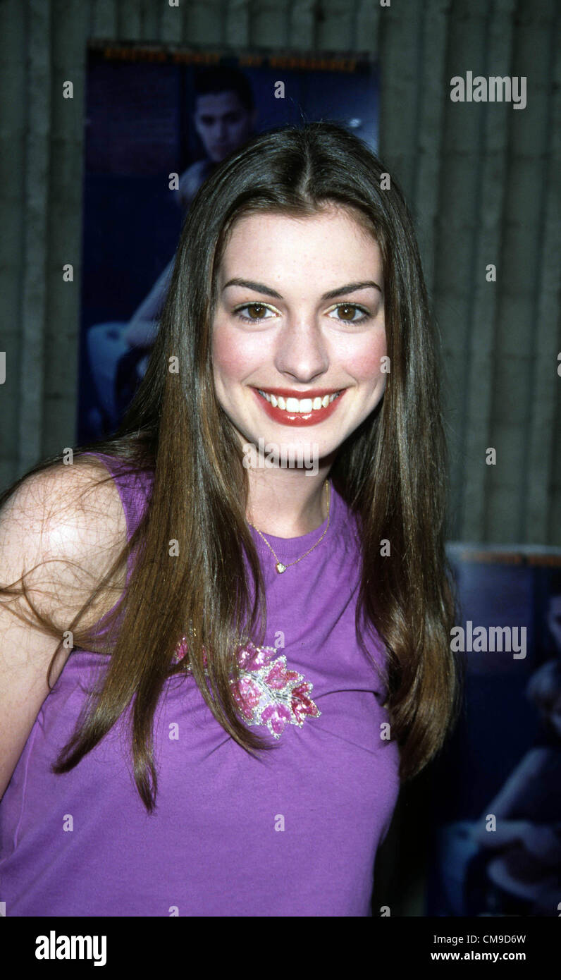 June 28, 2001 - Hollywood, California, U.S. - K22241MR.ANNE HATHAWAY ...