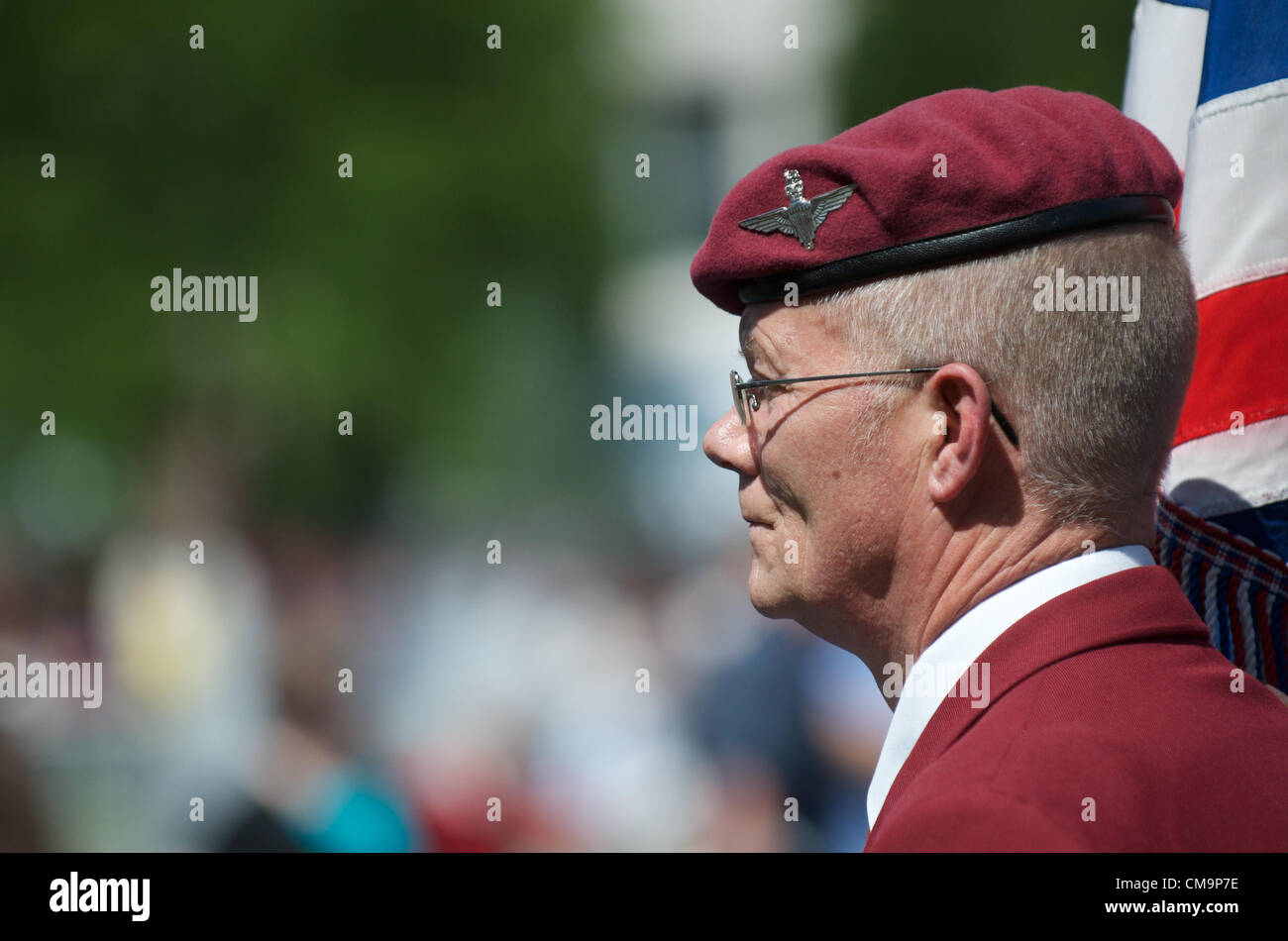 Parachute regiment beret hi-res stock photography and images - Alamy