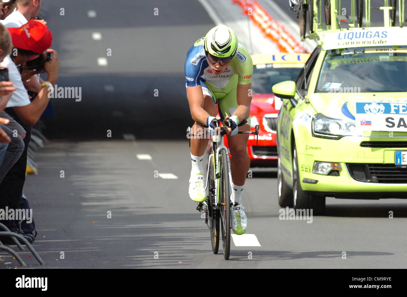2012 britain tour de france hi-res stock photography and images - Alamy