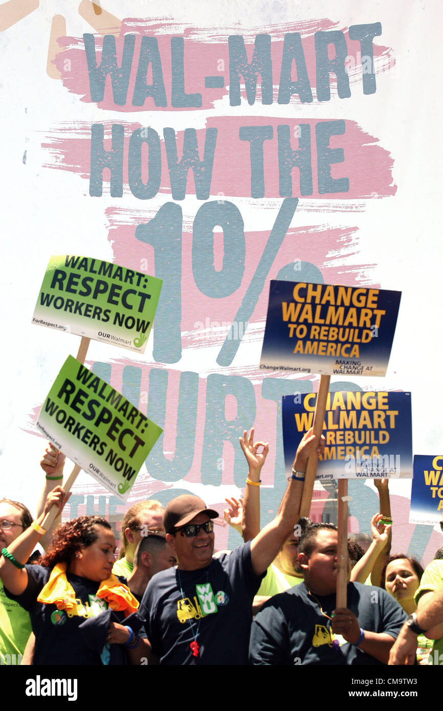 June 30, 2012 - Los Angeles, CA, USA - Thousands of union members and ...