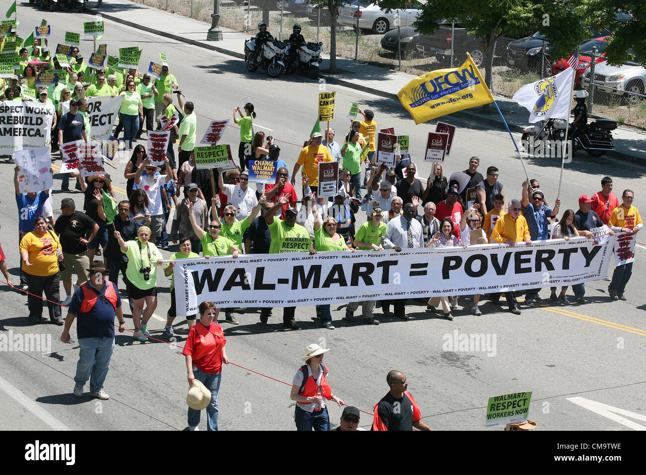 June 30, 2012 - Los Angeles, CA, USA - Thousands of union members and ...