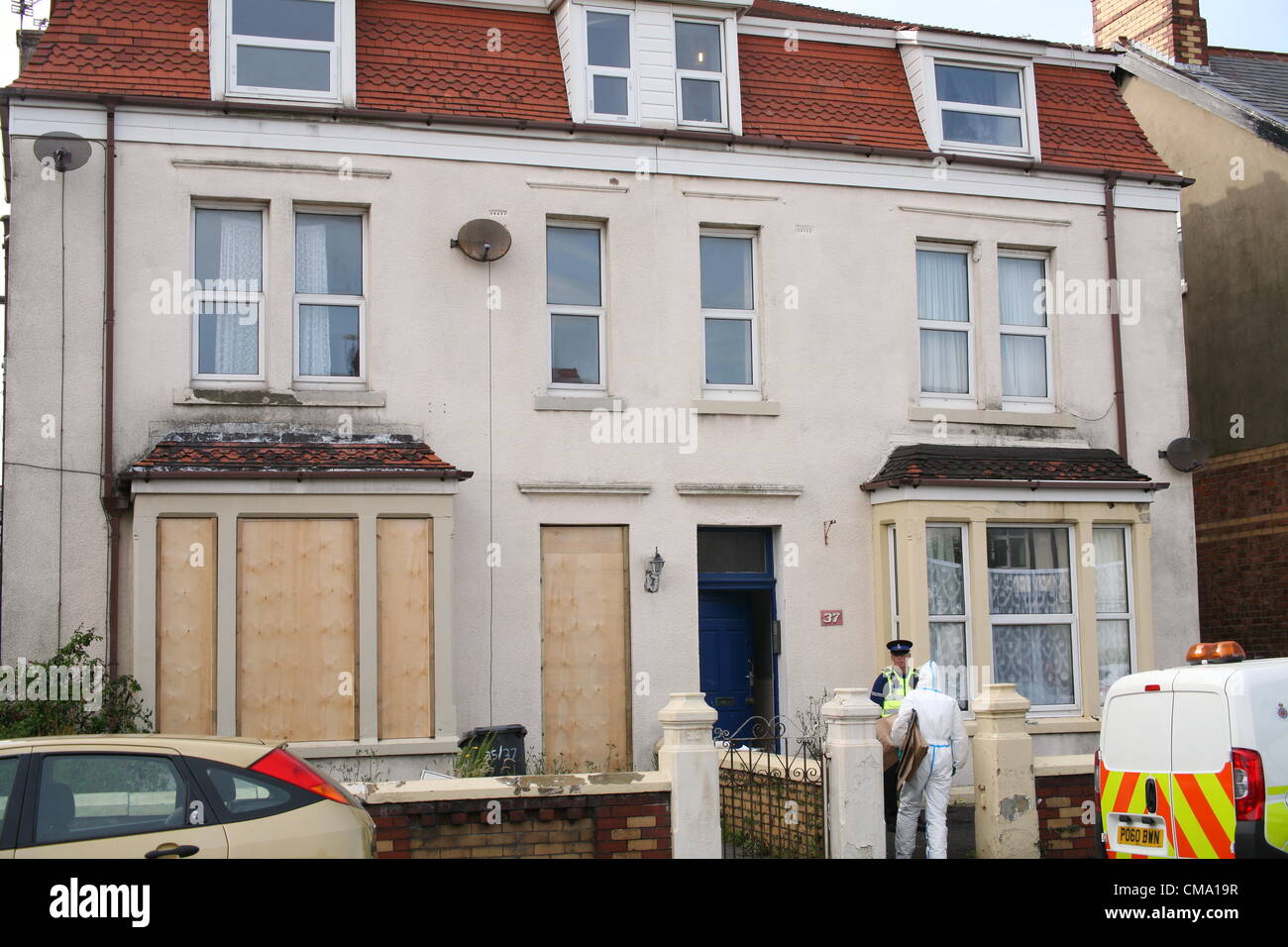 01-07-12 St. Annes, Lancashire, UK. Police Start Murder enquiry after ...