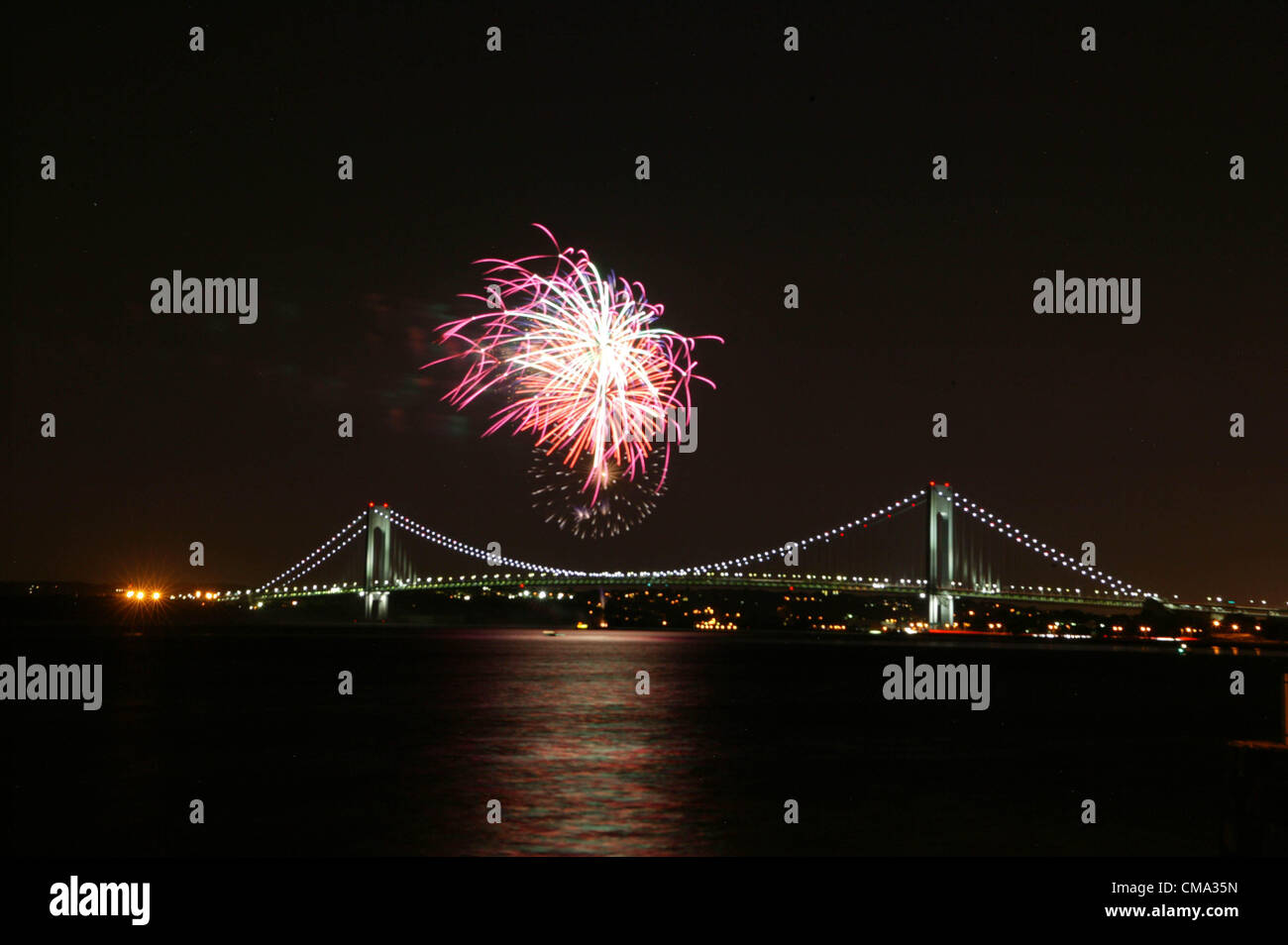 Fort hamilton brooklyn hi-res stock photography and images - Alamy