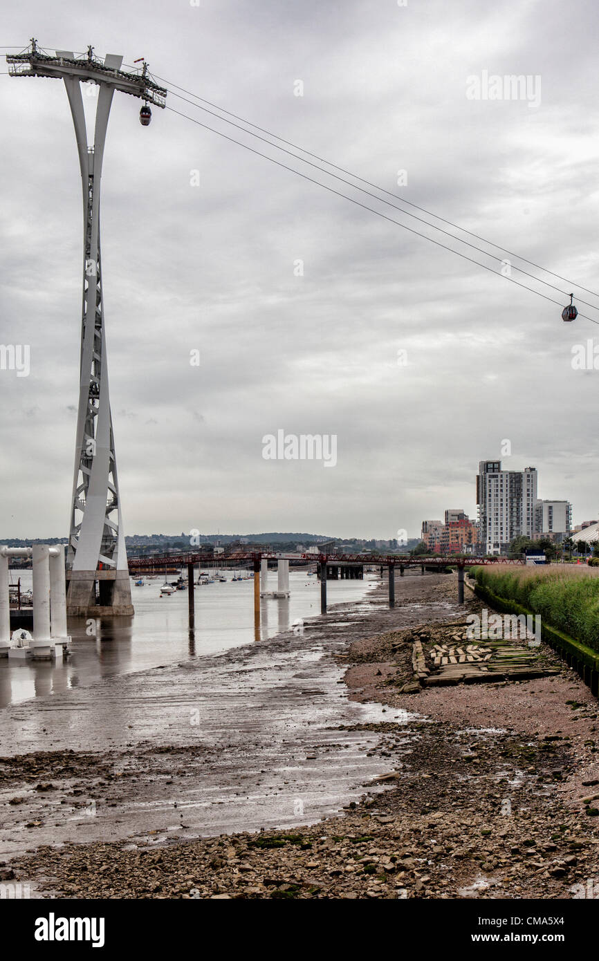 North greenwich pier hi-res stock photography and images - Alamy