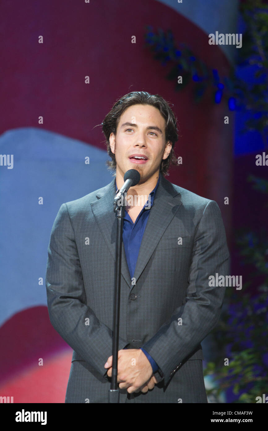 Apolo ohno hi-res stock photography and images - Alamy