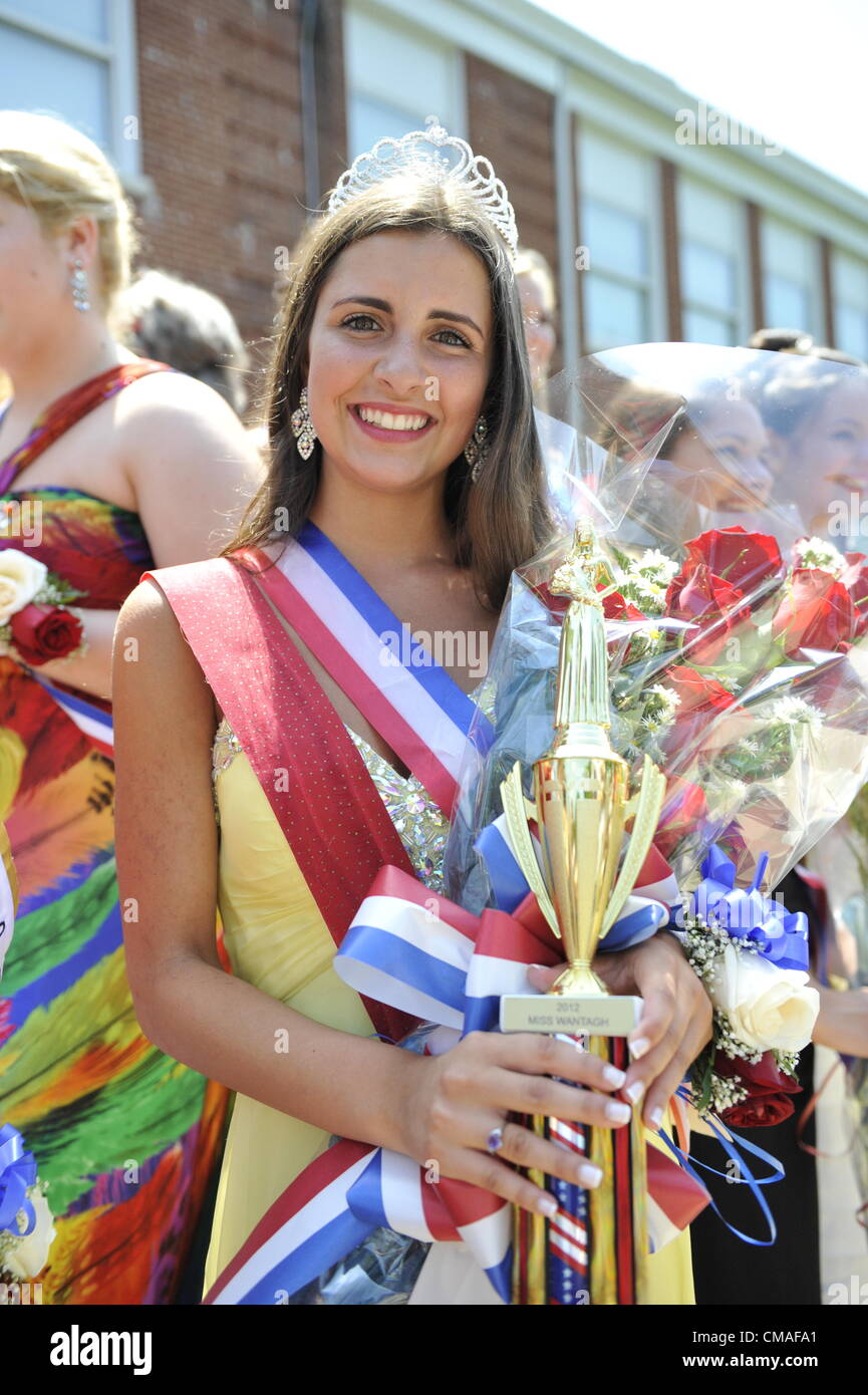 Long Island, USA. Miss Wantagh Pageant 2012 winner Hailey Orgass with ...