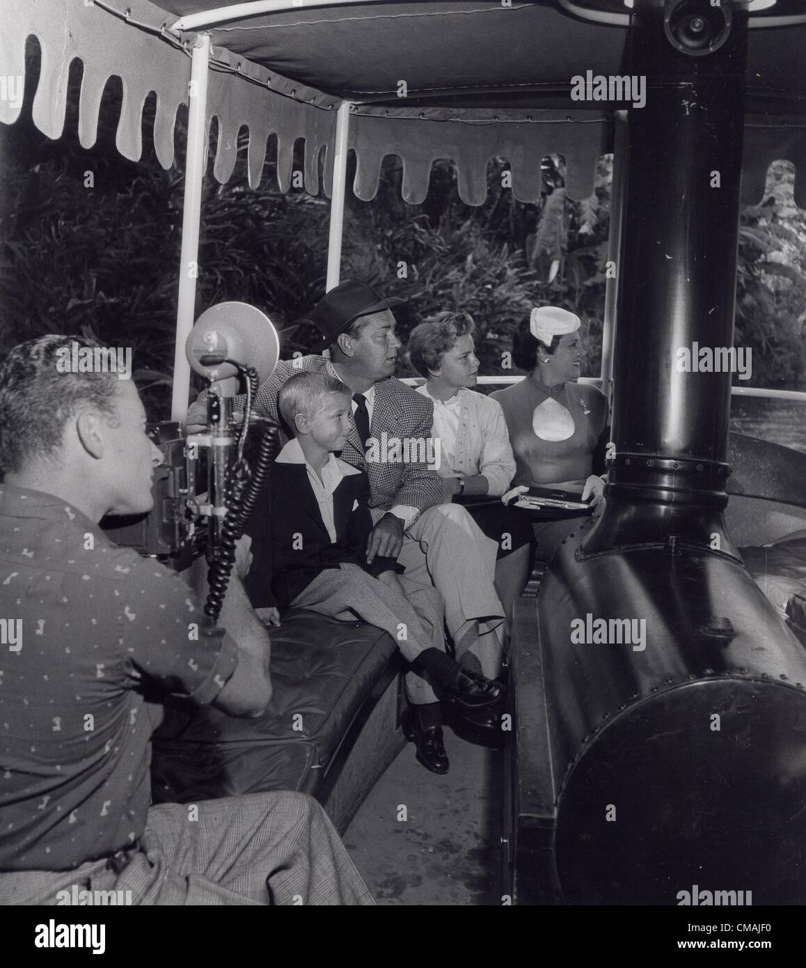ALAN LADD with wife Sue Carol , daughter Alana Ladd and son David Ladd ...