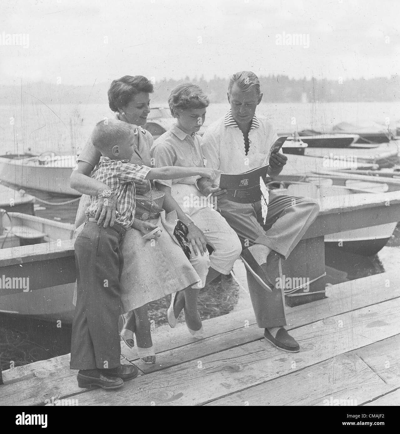 ALAN LADD with wife Sue Carol , daughter Alana Ladd and son David Ladd ...