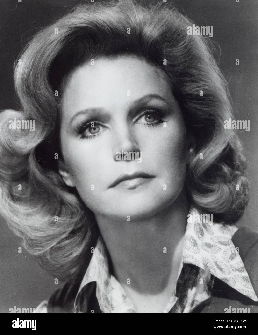 Lee remick telefon hi-res stock photography and images - Alamy