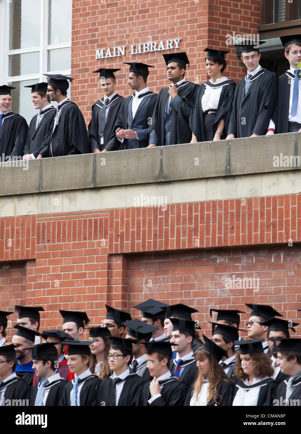 Birmingham university graduation hi-res stock photography and images ...