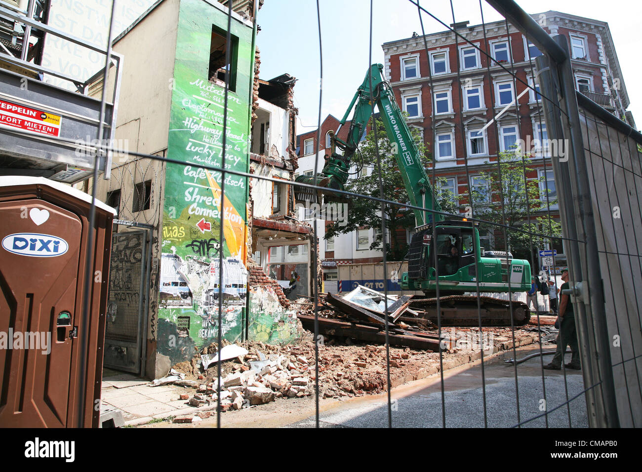 Breaking down the house Stock Photo - Alamy