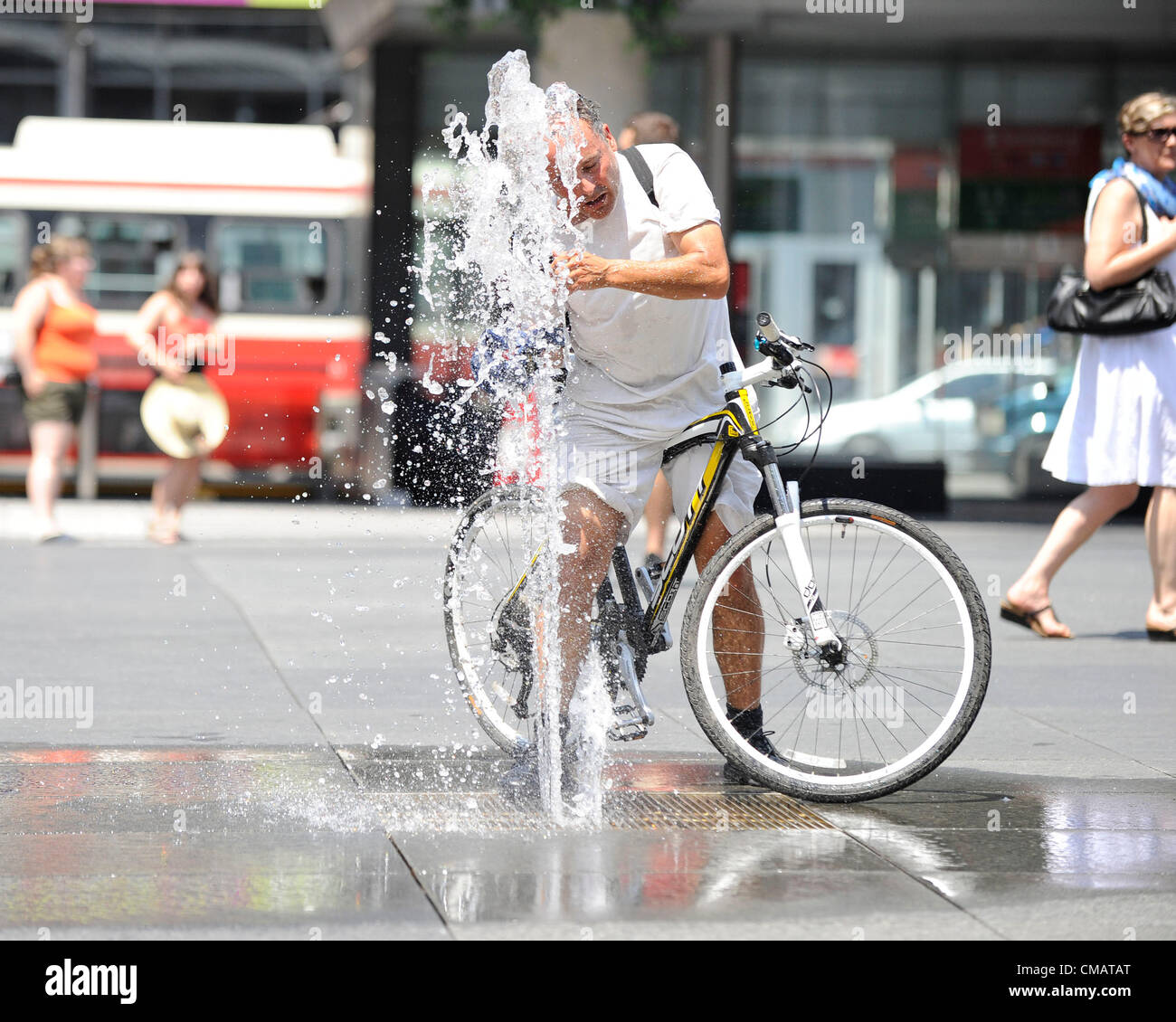 Record breaking temperature hi-res stock photography and images - Alamy