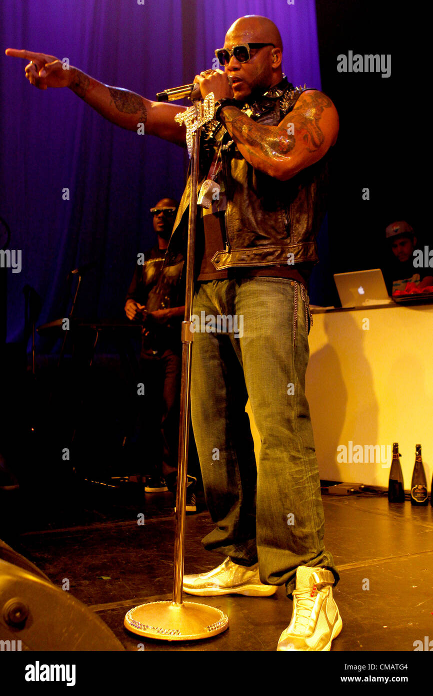 Flo Rida performs at The Bay Street Grand Prix Celebrity Race Gala ...