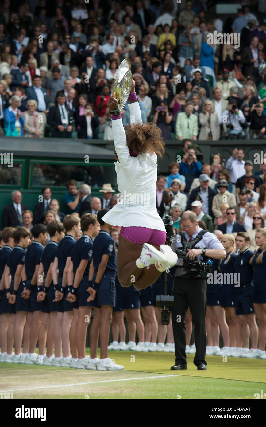 Serena williams wimbledon hi-res stock photography and images - Alamy