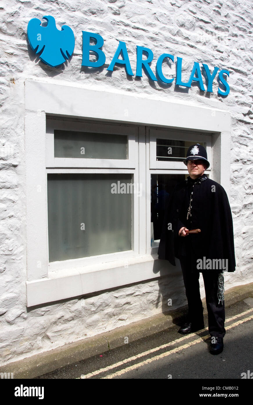 1940s police constable uniform hi-res stock photography and images - Alamy
