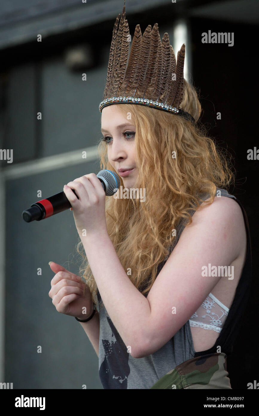 Janet devlin hi-res stock photography and images - Alamy