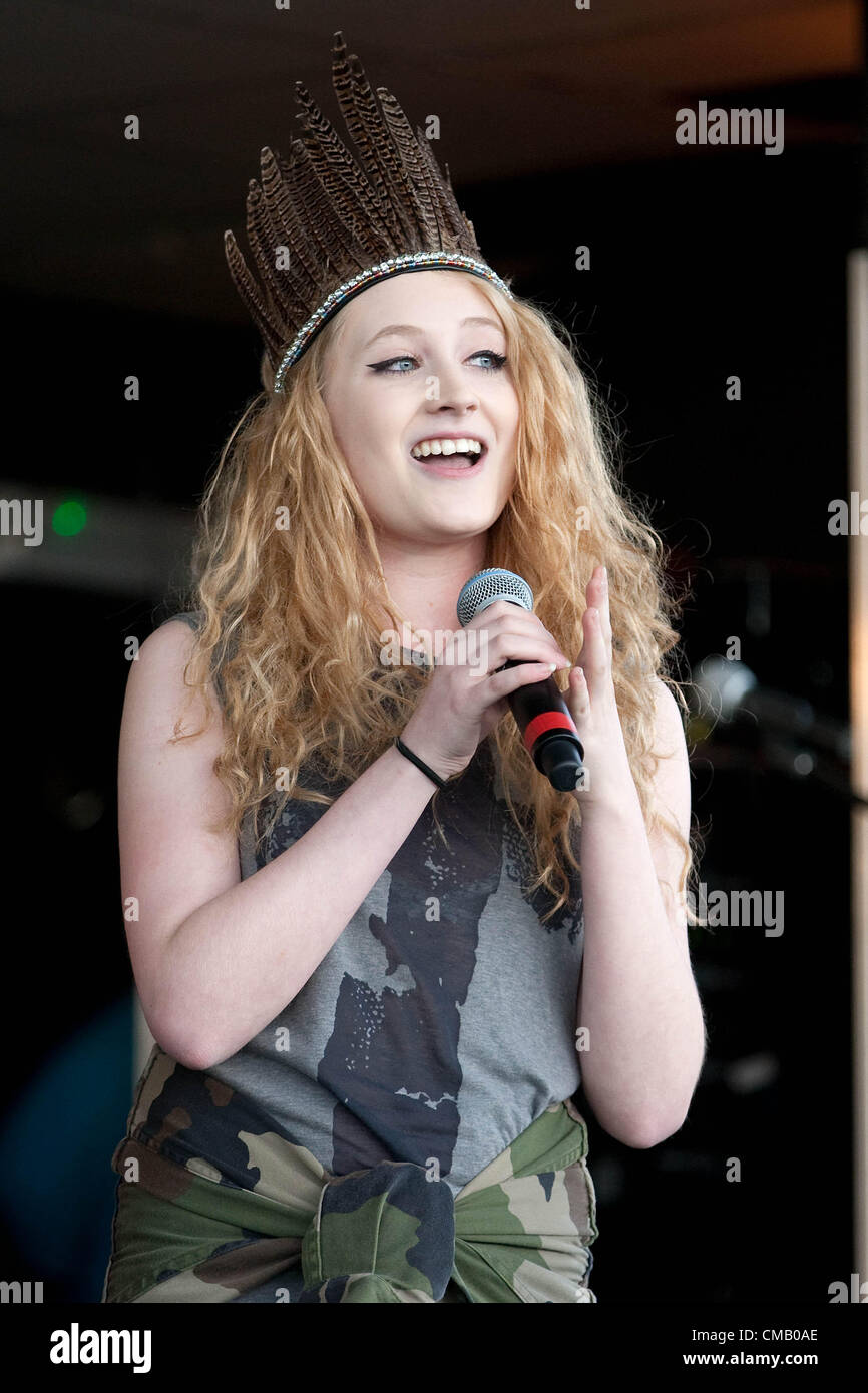 Janet devlin hi-res stock photography and images - Alamy
