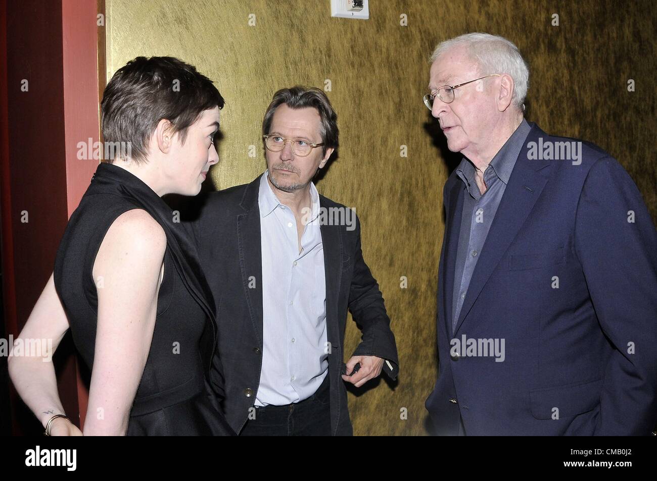 Anne hathaway gary hi-res stock photography and images - Alamy