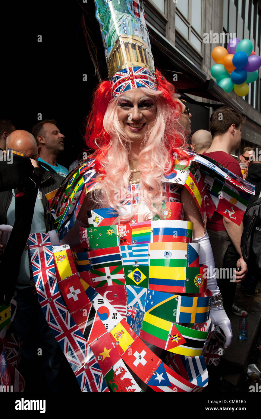 London trans pride parade hi-res stock photography and images - Alamy