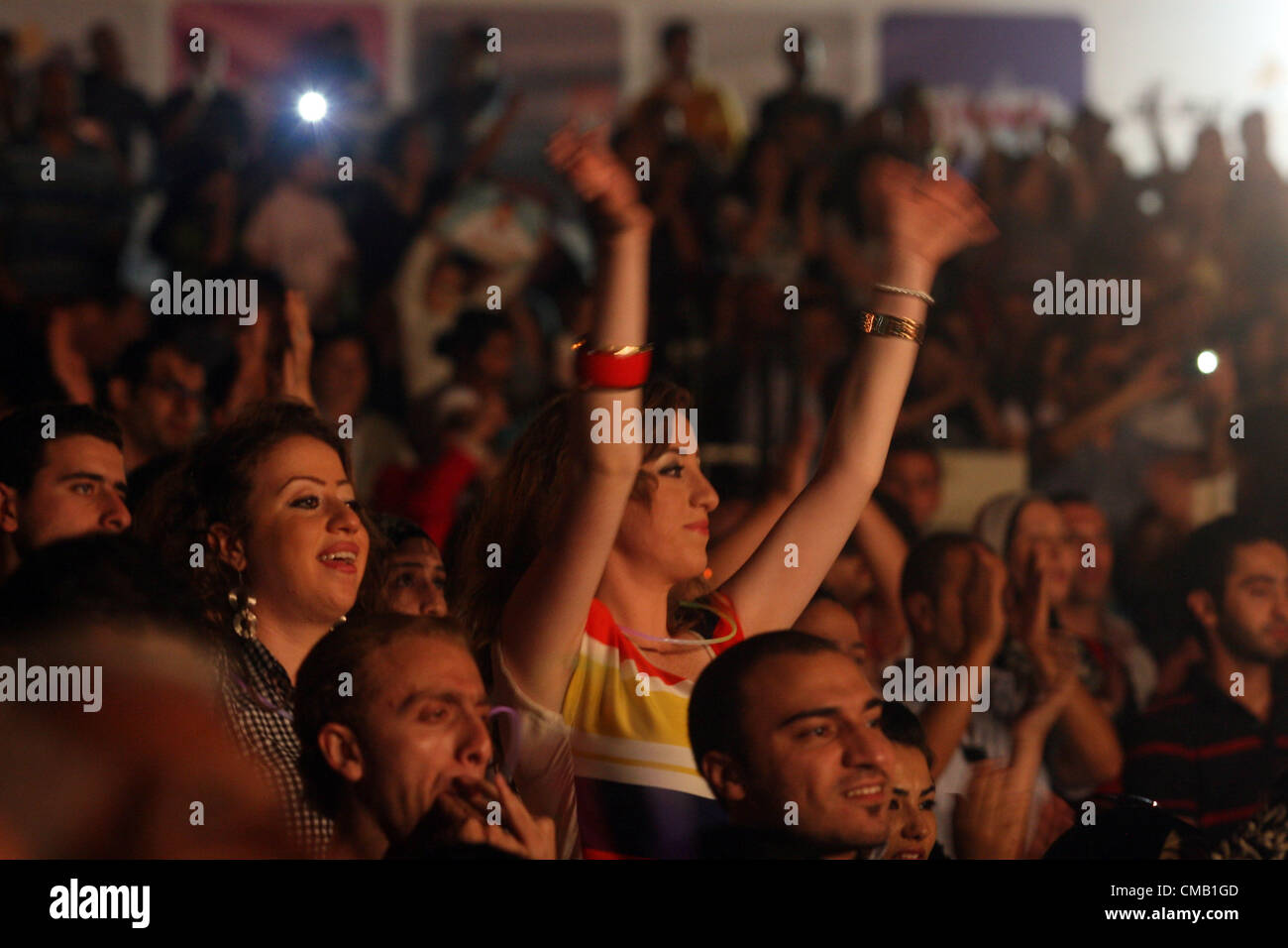 Egyptian singer mohamed fouad hi-res stock photography and images - Alamy