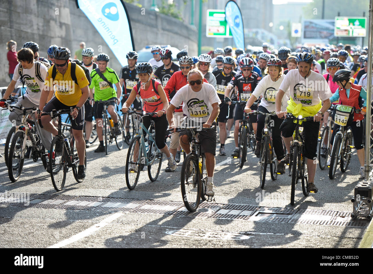 Liverpool Chester Bike Ride 8.7.12.Riders of all abilities take part in ...