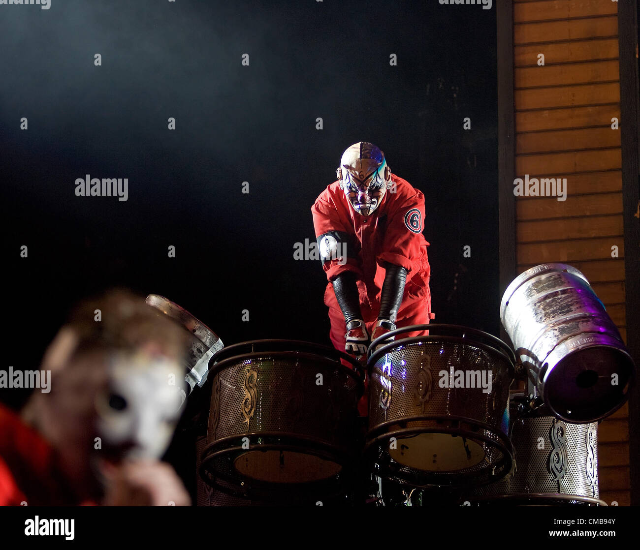 Percussionist shawn crahan hi-res stock photography and images - Alamy