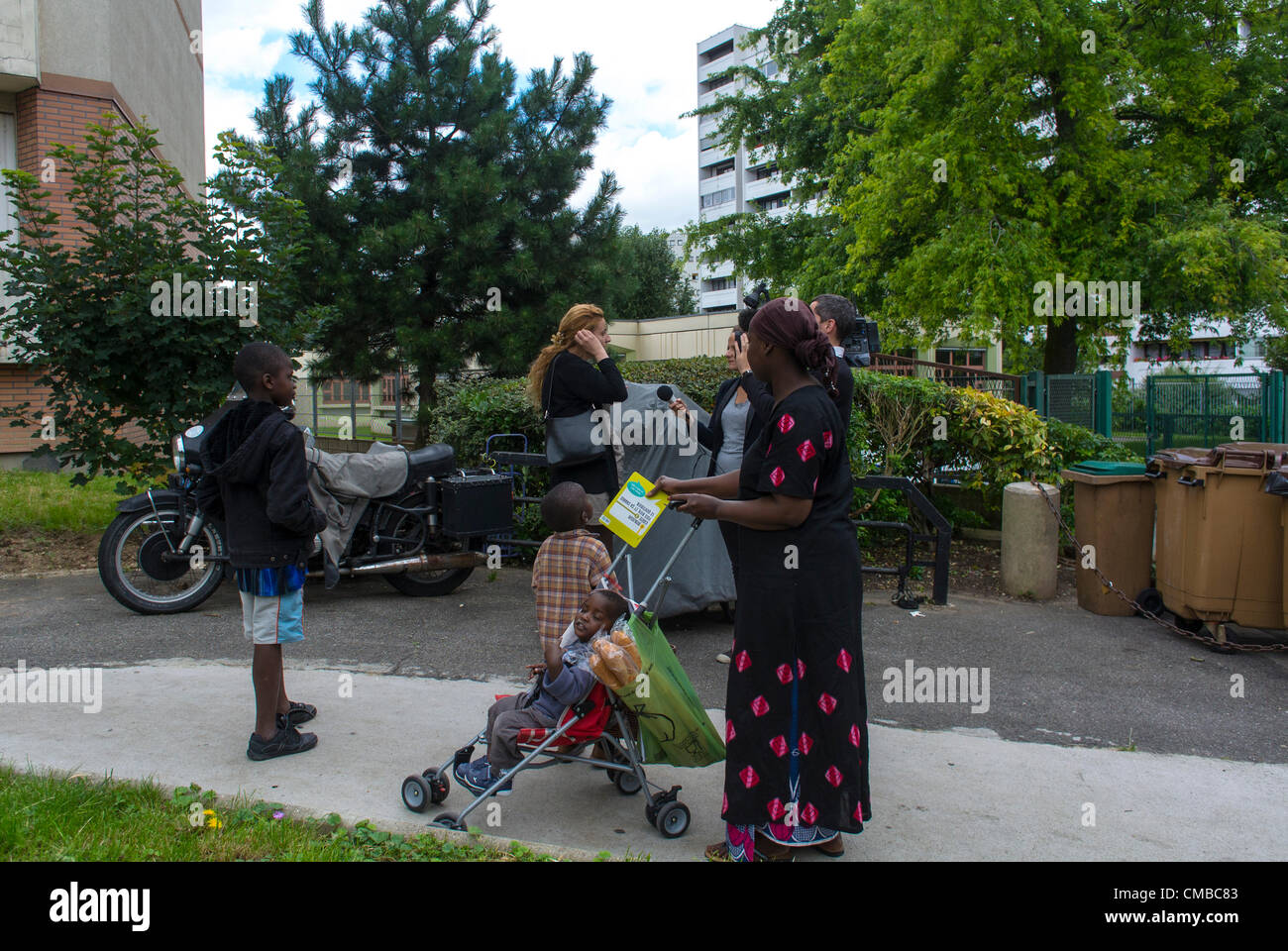 Paris suburbs immigrants hi-res stock photography and images - Alamy