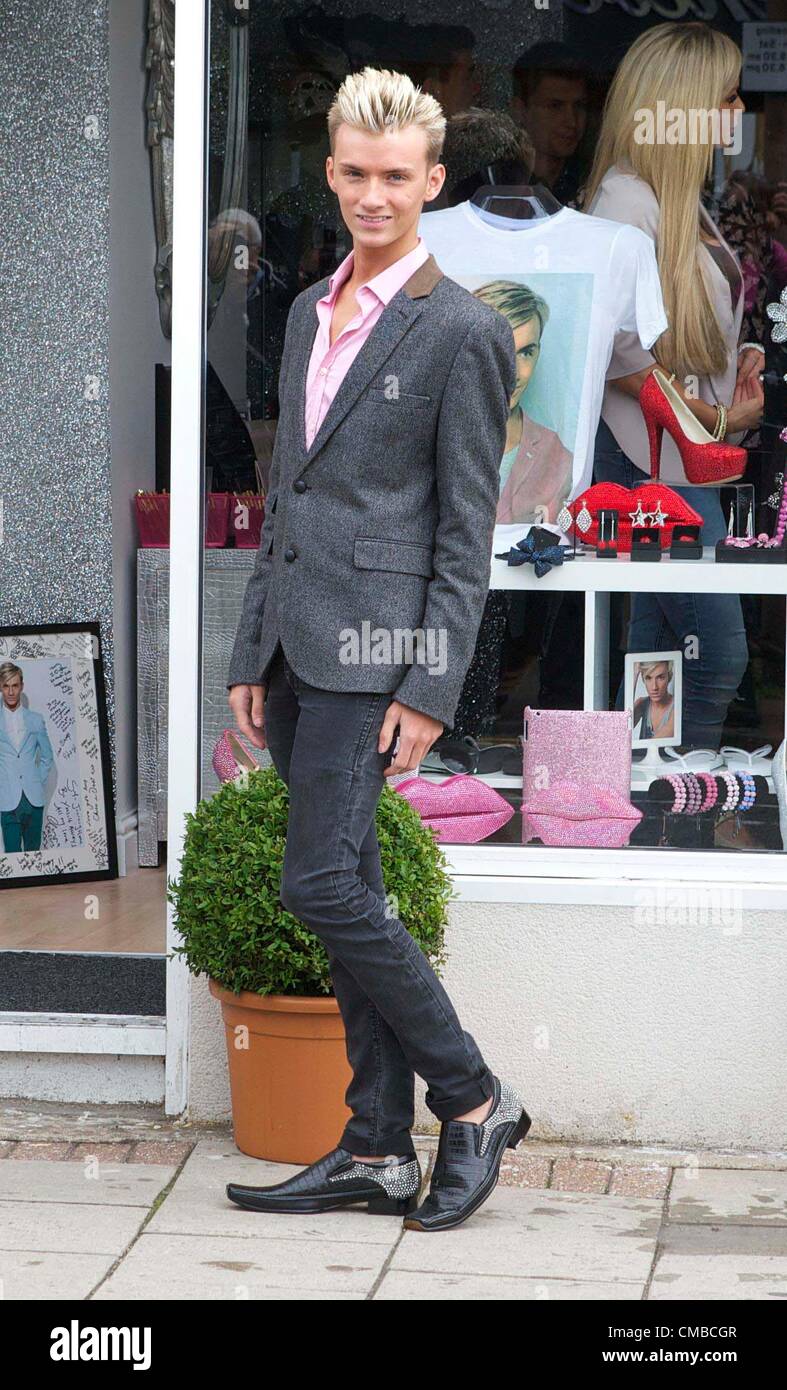 Harry Derbridge Brentwood, Essex, UK - 'The Only Way is Essex' stars ...