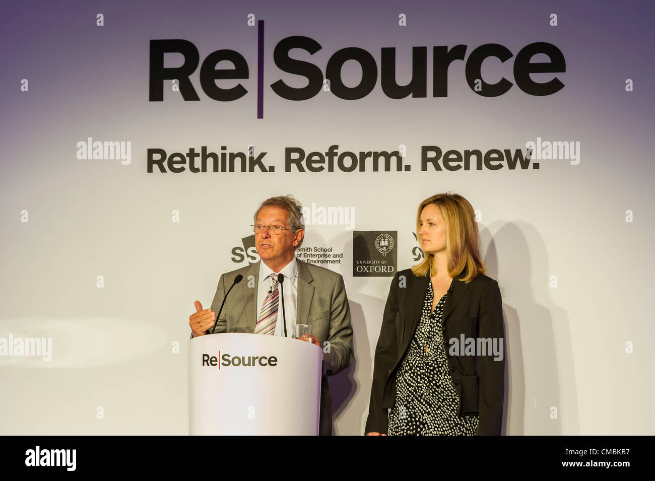 Professor sir david king hi-res stock photography and images - Alamy