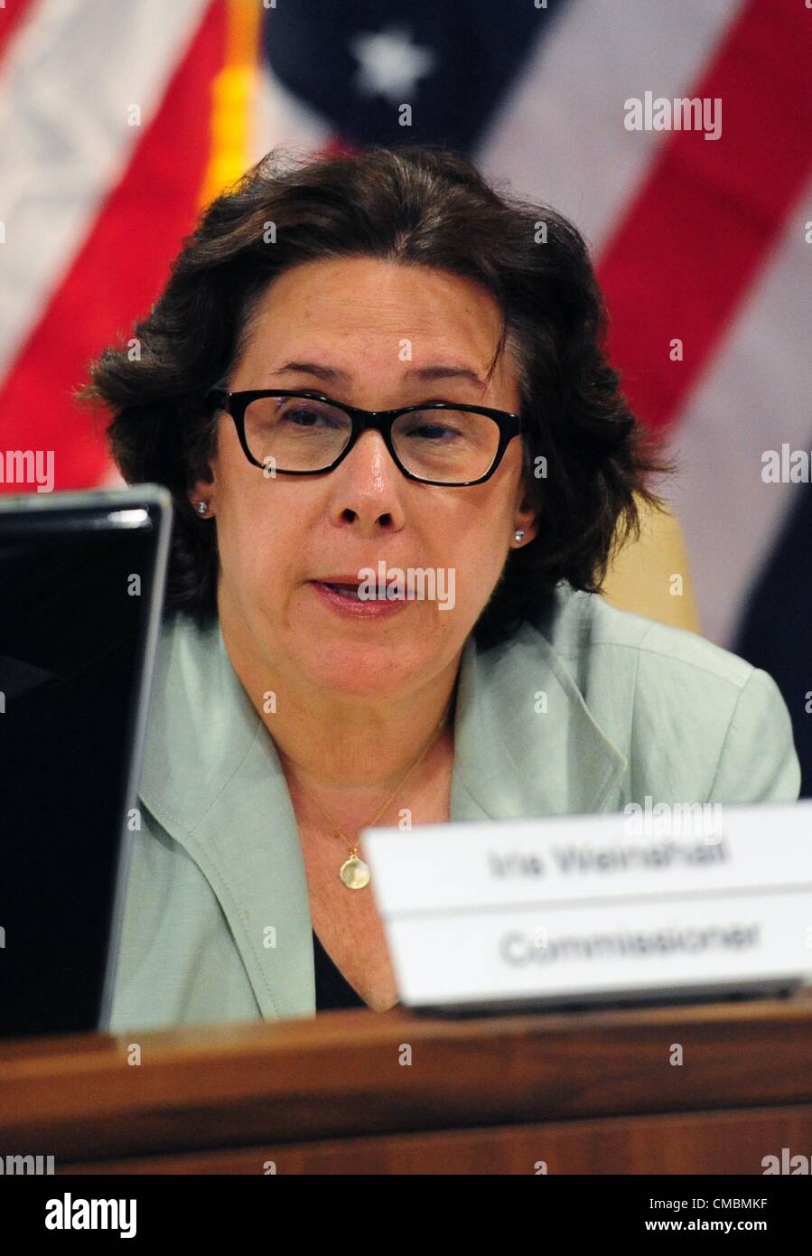 Iris weinshall hi-res stock photography and images - Alamy