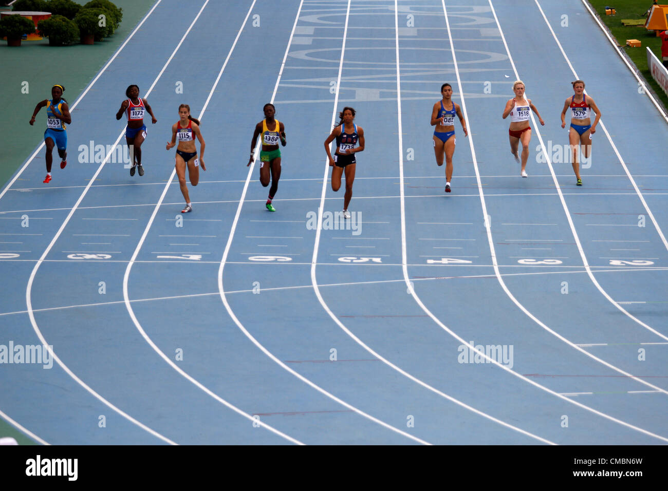 200 metres women hi-res stock photography and images - Alamy
