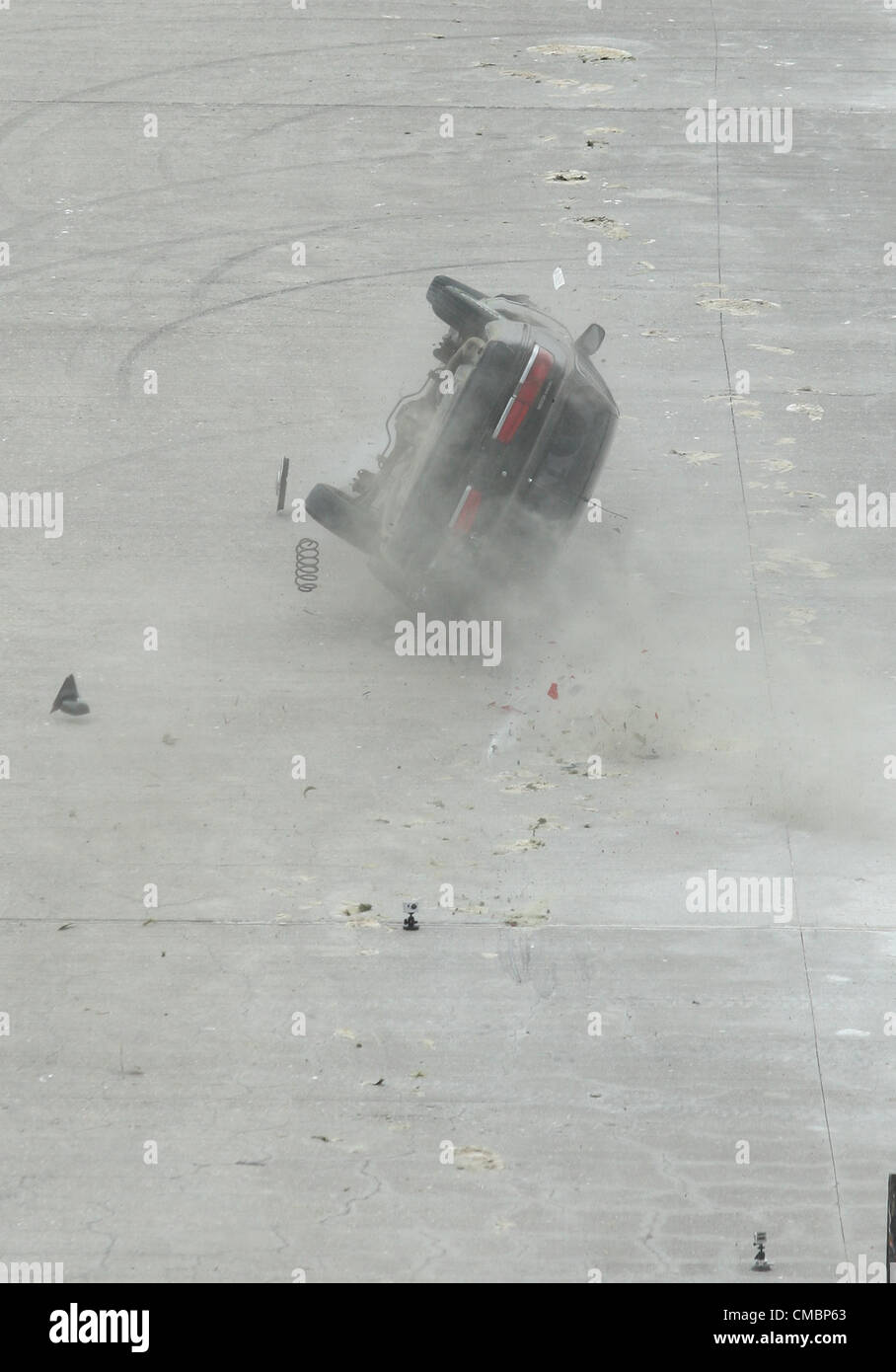 Richard hammond crash hi-res stock photography and images - Alamy