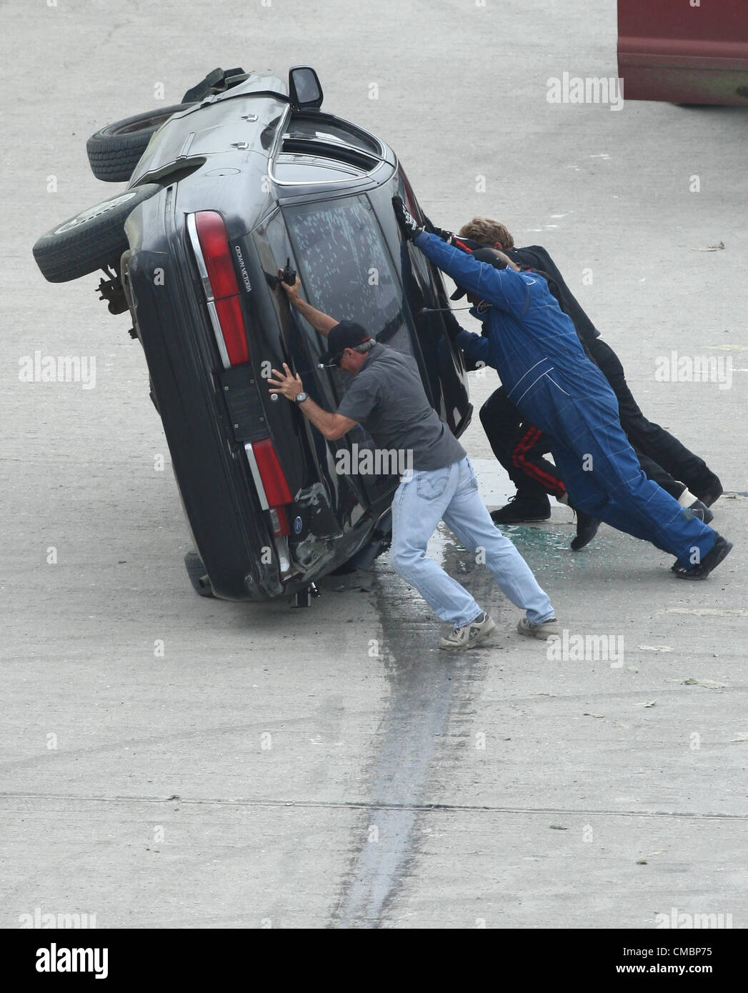 Richard hammond crash hi-res stock photography and images - Alamy