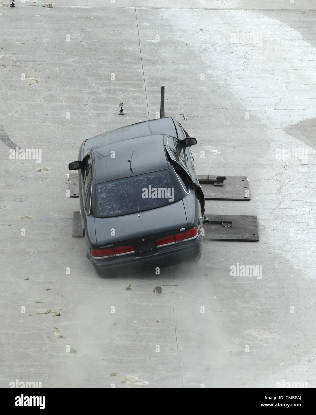 Richard hammond crash hi-res stock photography and images - Alamy