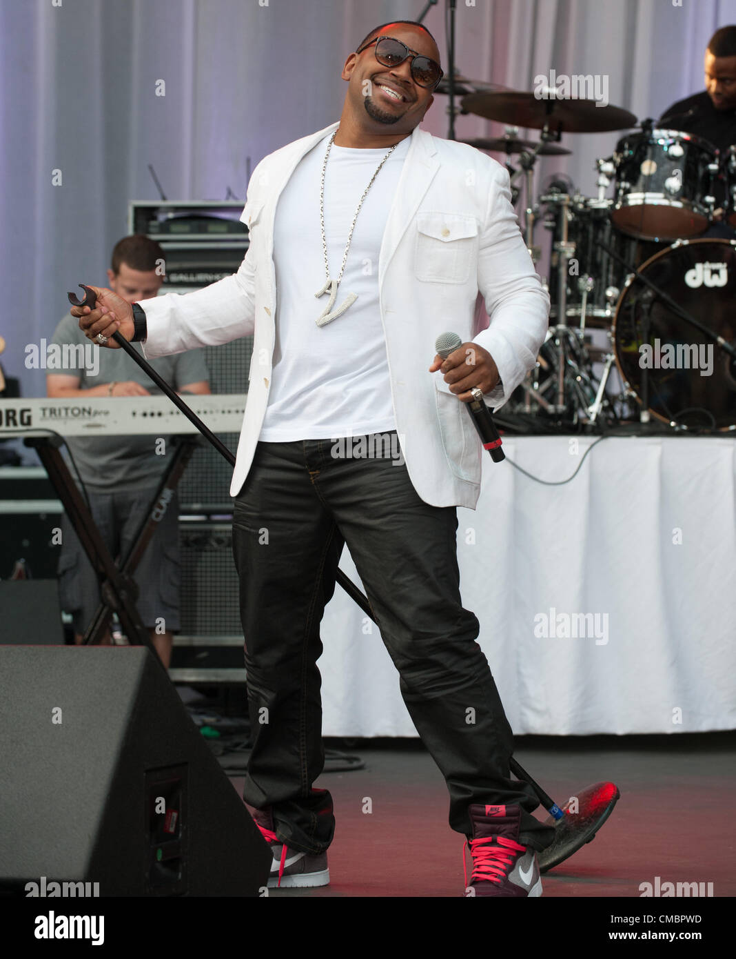 July 12, 2012 - Philadelphia, Pennsylvania, U.S - R&B singer, AVANT ...