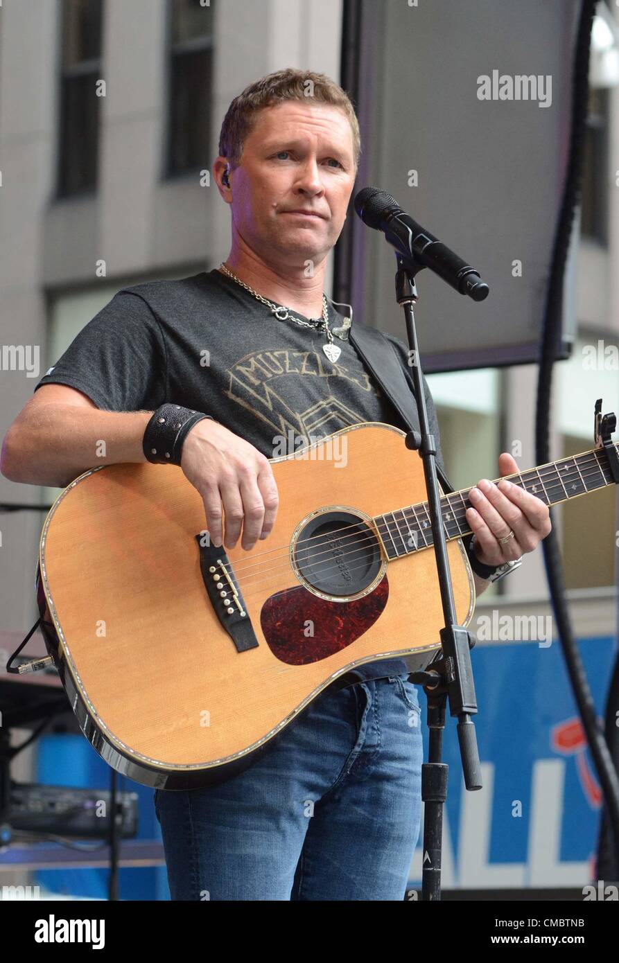 Craig Moran (at the Fox & Friends All American Concert Series) out and ...
