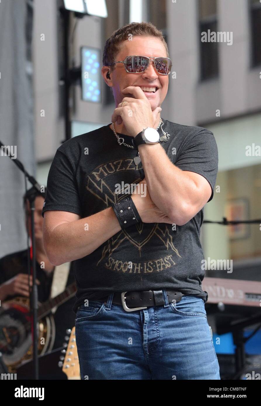 Craig Moran (at the Fox & Friends All American Concert Series) out and ...