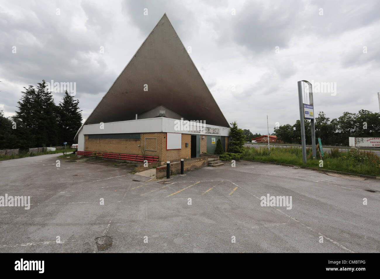 A 1960's petrol station at Markham Moor,Nottinghamshire has been given ...