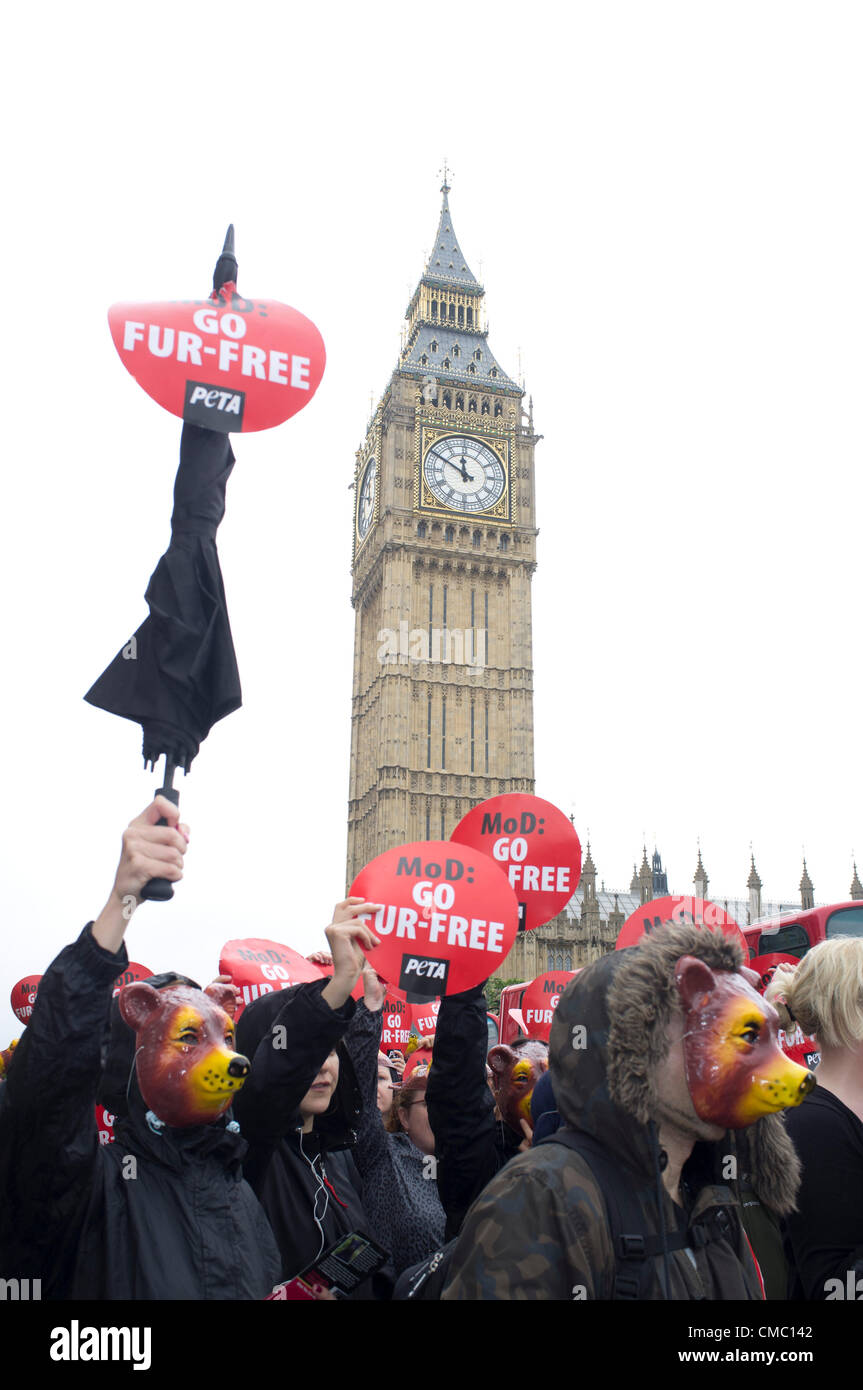 Peta protest uk hi-res stock photography and images - Alamy