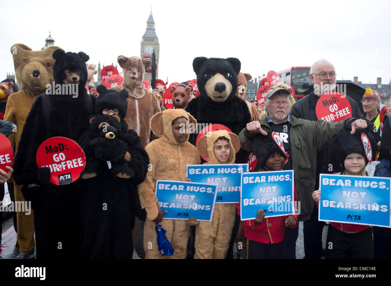 Peta protest uk hi-res stock photography and images - Alamy