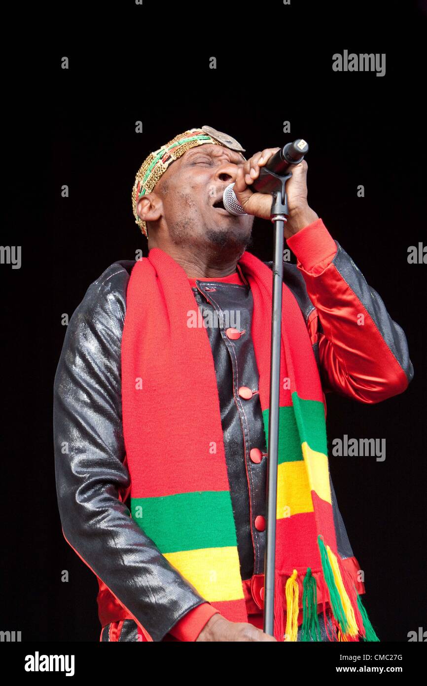 Jimmy cliff reggae hi-res stock photography and images - Alamy