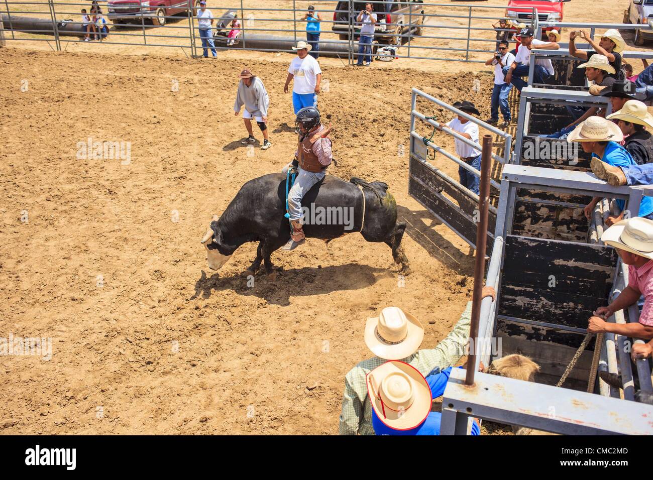 July 14, 2012 - Oak Springs, Arizona, U.S - A Navajo cowboy leaves the ...