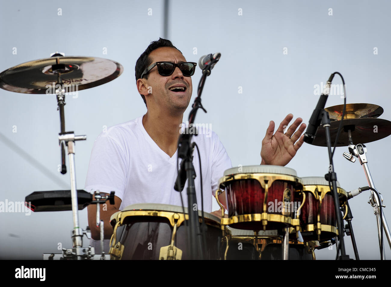 The dirty heads hi-res stock photography and images - Alamy